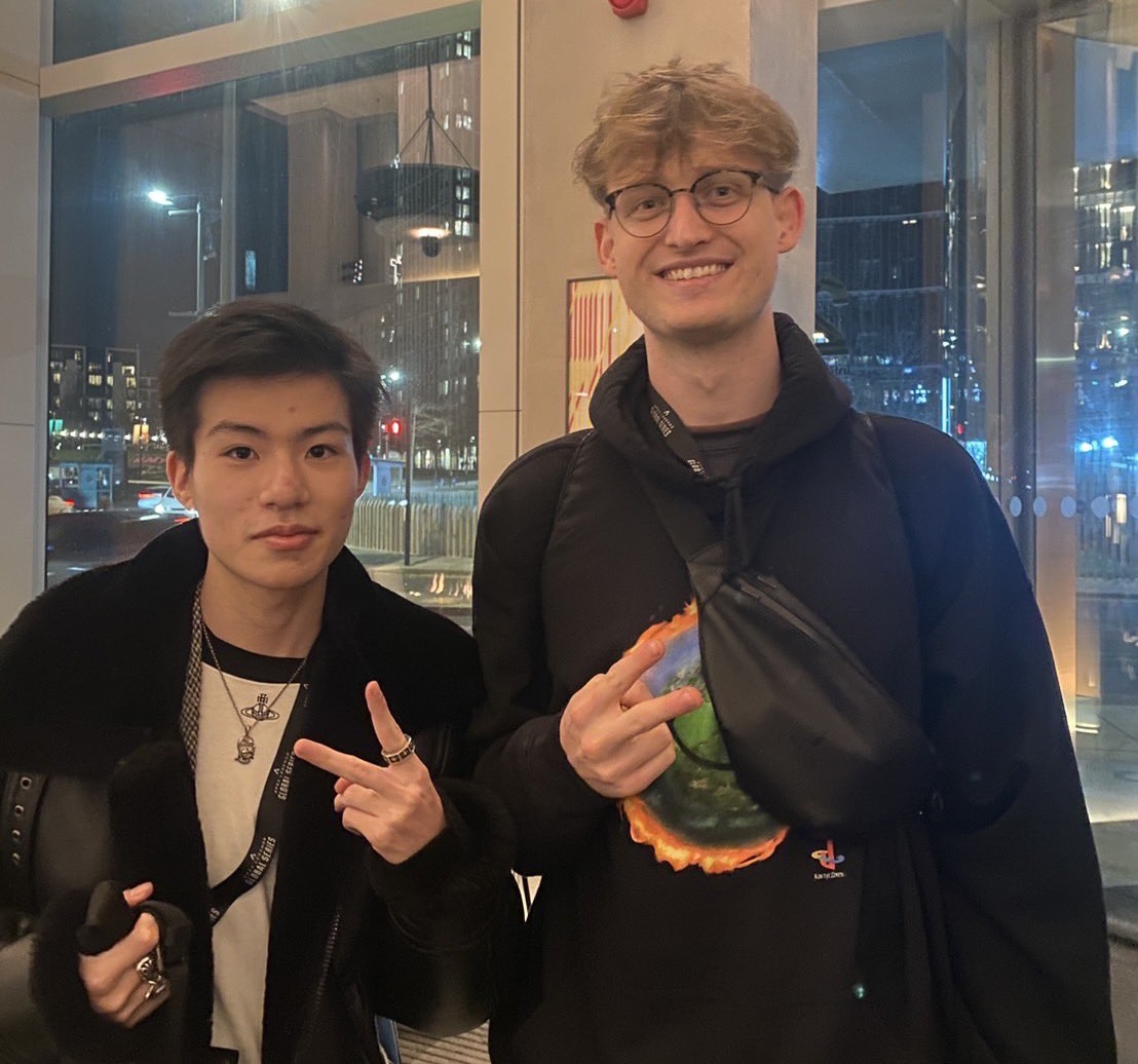 【Apex】Mia.K(みあけー)は何者？顔や年齢などのプロフィールは？感度や使用デバイスについても紹介！