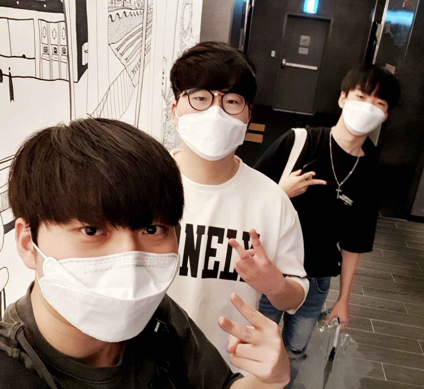 CR_Cptの顔や年齢は？競技シーン引退の理由についても紹介！【Apex】