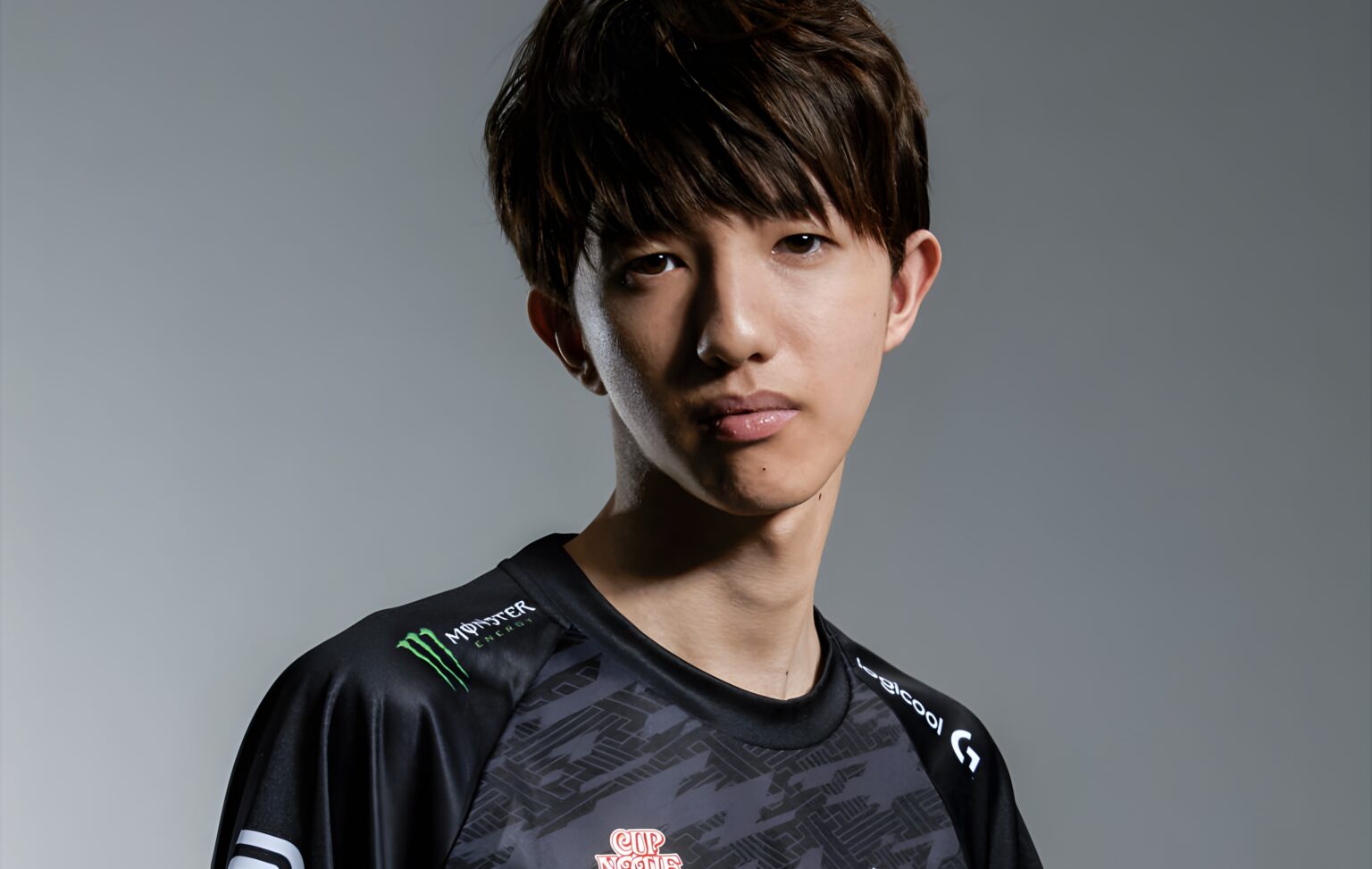 CR_Mondo(モンド)の顔や年齢は？炎上の理由についても紹介！【Apex】